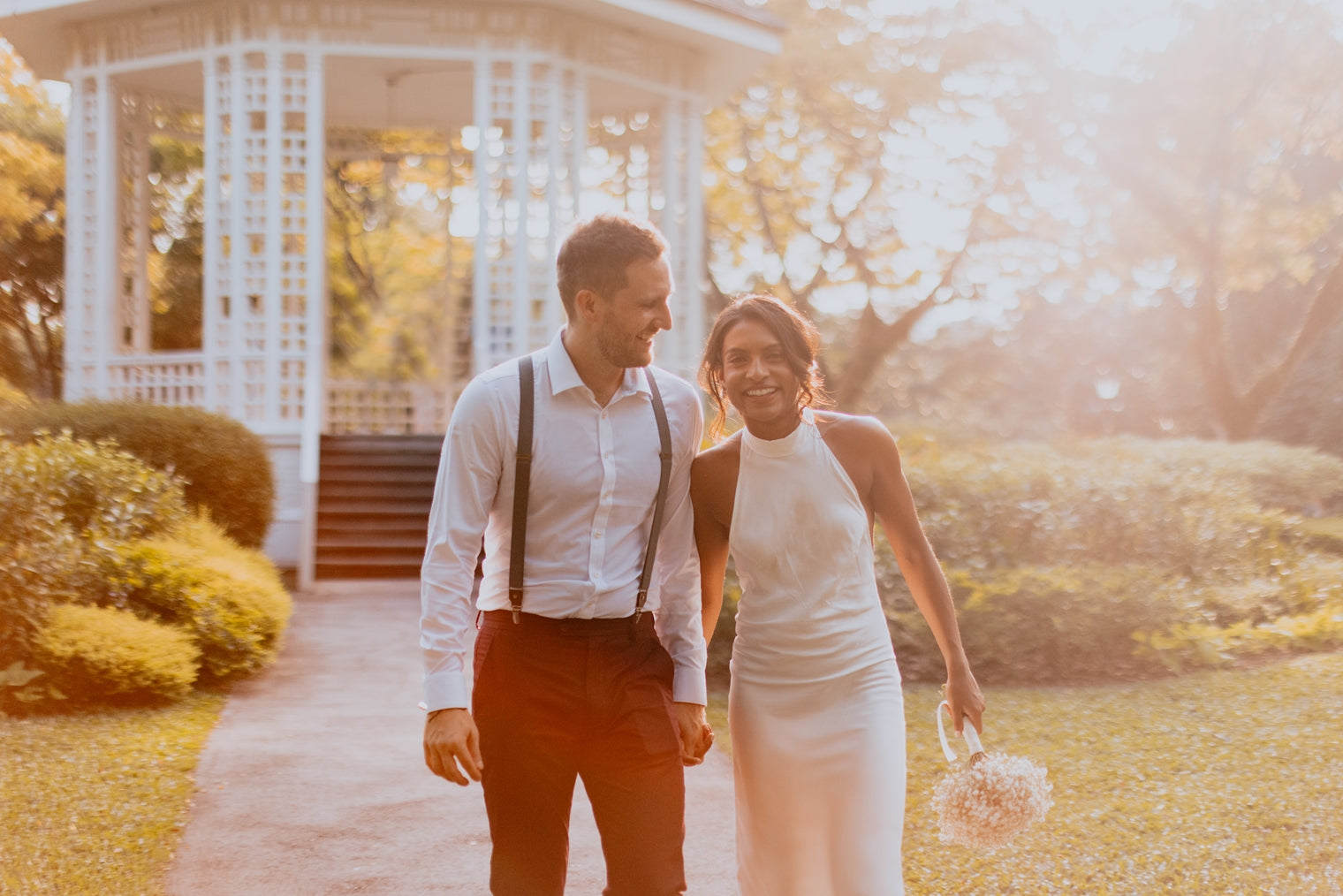 With Twenty Two Photography $240 Voucher – Bouq by SingaporeBrides